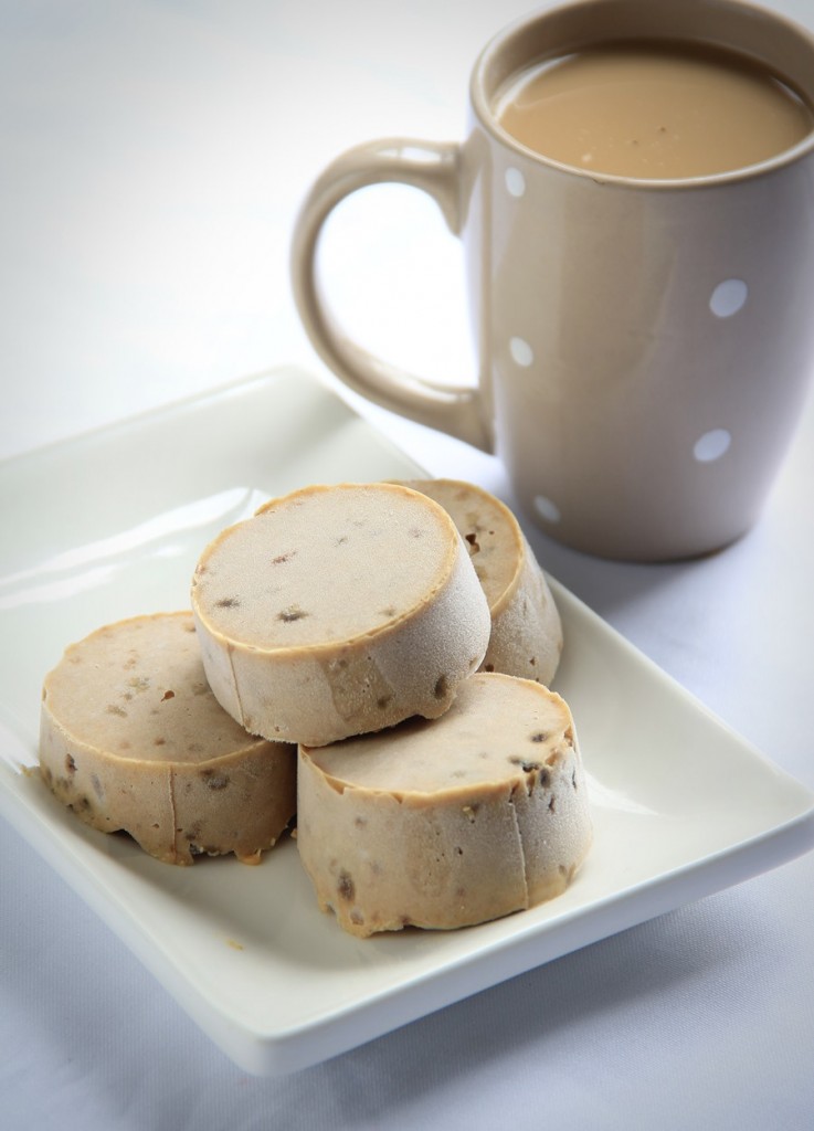 Peanut Butter And Chickpea Frozen Fudge Recipe | FitNish.com