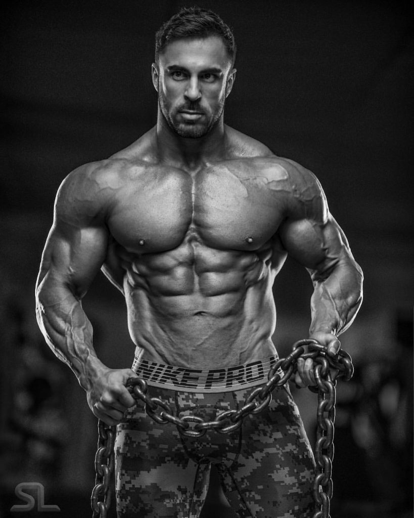 One On One With WBFF Pro, Robert Smith | FitNish.com